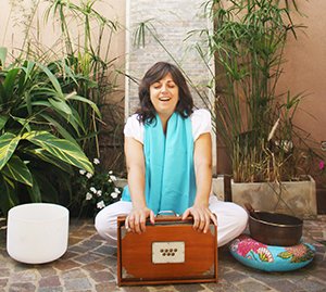 Luz Venidera. LuminiColor. Luz en la Voz. Monique Crespo.